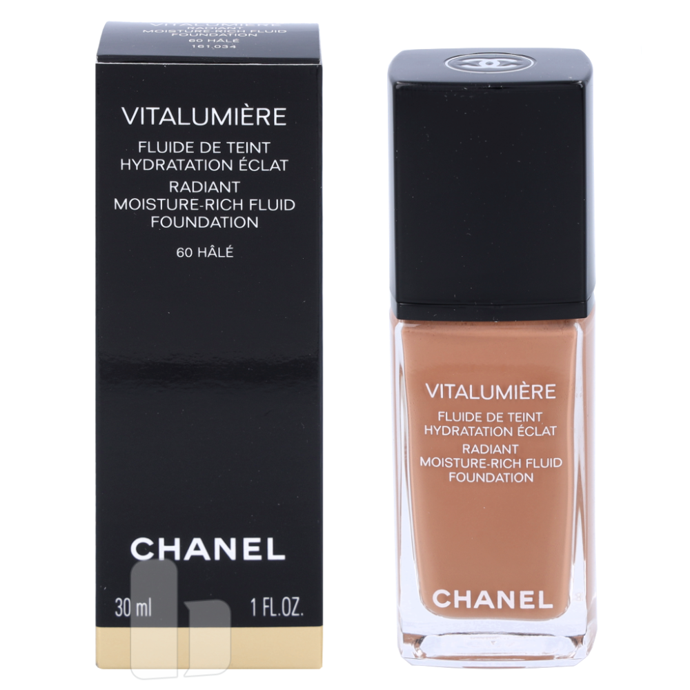 Köp Chanel Vitalumiere Radiant Moisture-Rich Fluid Foundatio...
